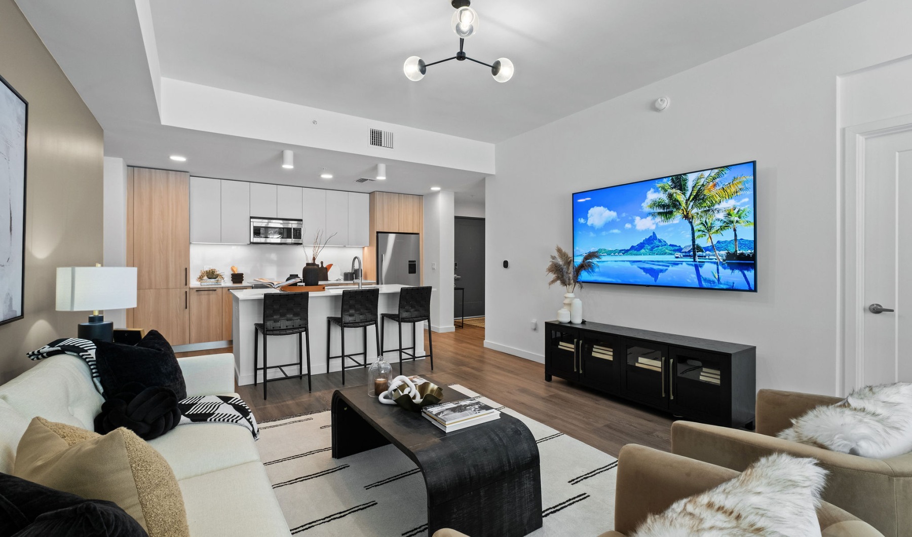 Aster & Links is a pet-friendly apartment community in Sarasota, FL